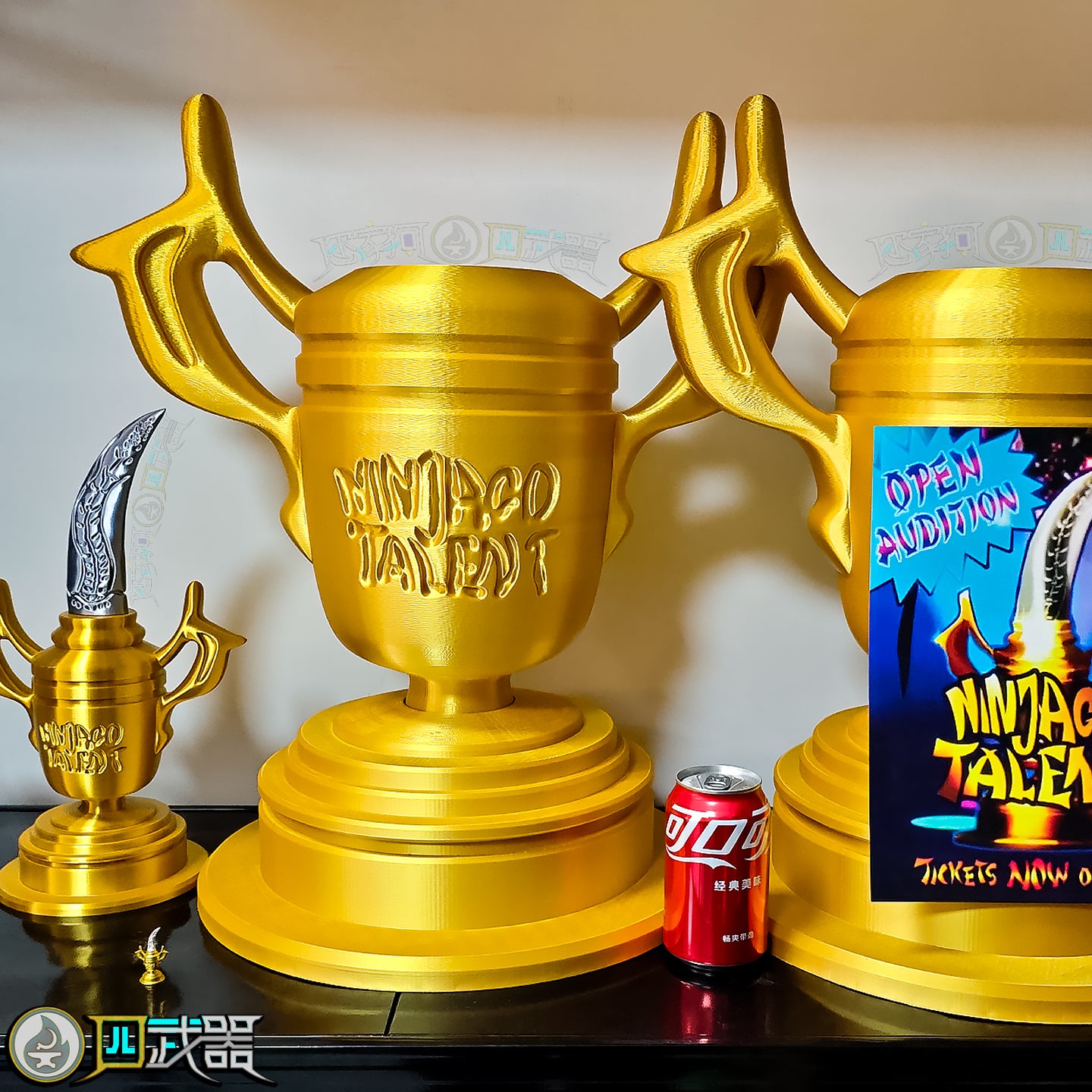 Life-Size Giant Trophy – FourWeapons457